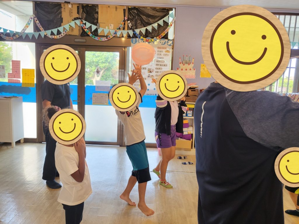 放課後等デイサービスcocoro糸満教室 風船バレー