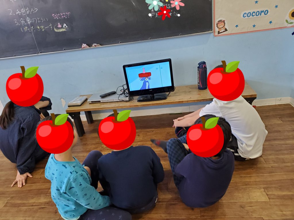 放課後等デイサービスcocoro DVD鑑賞 | 野田市の放課後等デイサービスcocoro