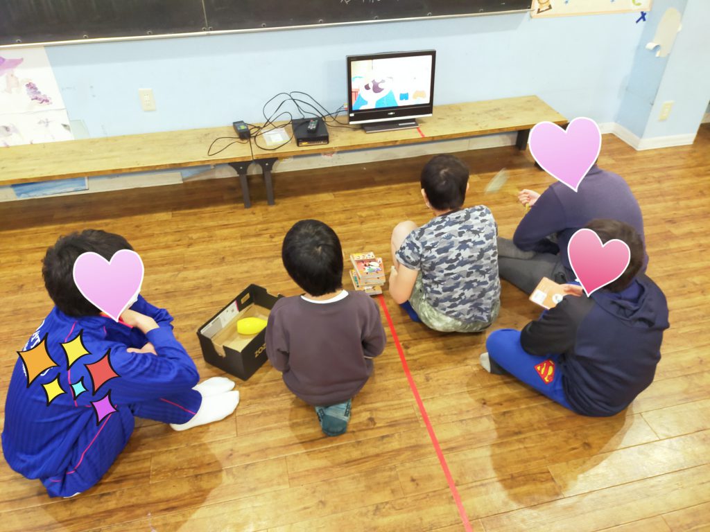 放課後等デイサービスcocoro野田教室 DVD鑑賞 | 野田市の放課後等デイサービスcocoro